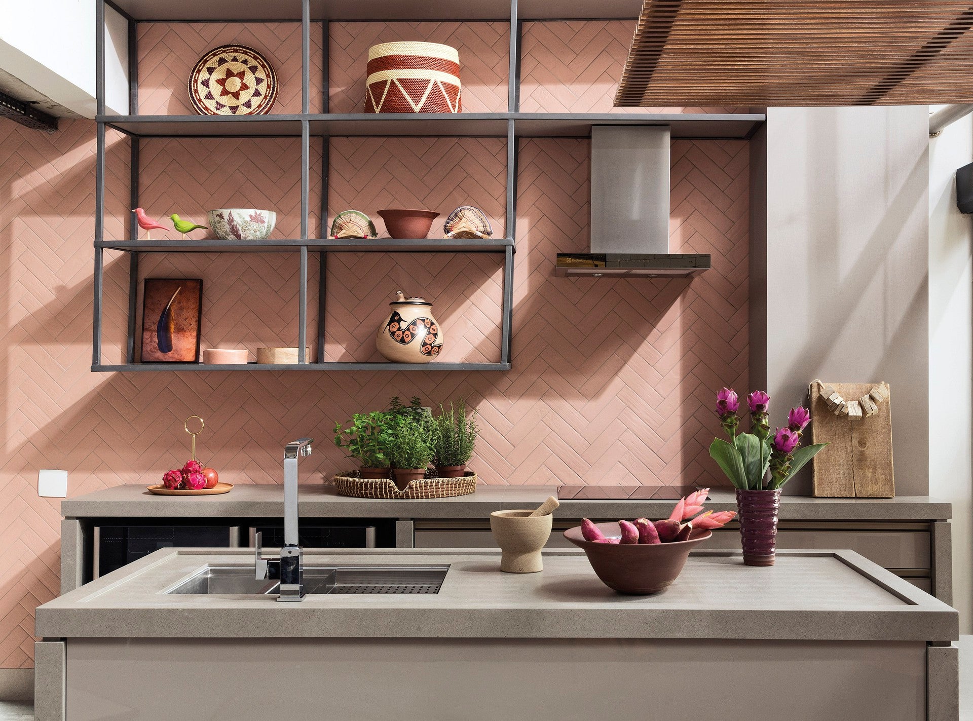 Choosing the Right Color for Your Tiles