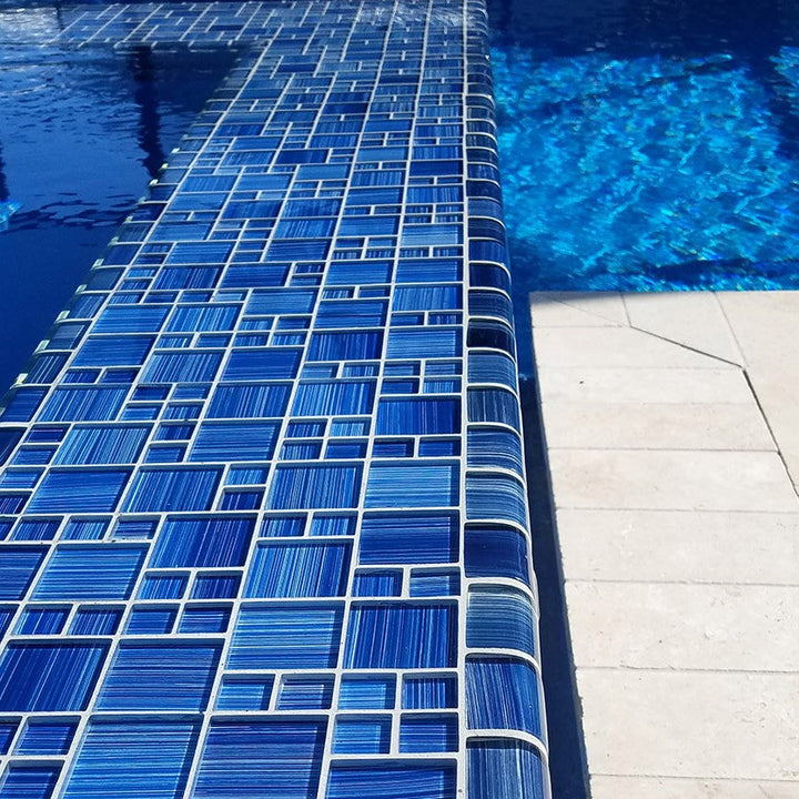 Glass Tiles: Reflective Beauty & Versatility